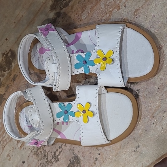 Umi | Shoes | Nwt Umi Girls White Sandals Size 2 | Poshmark
